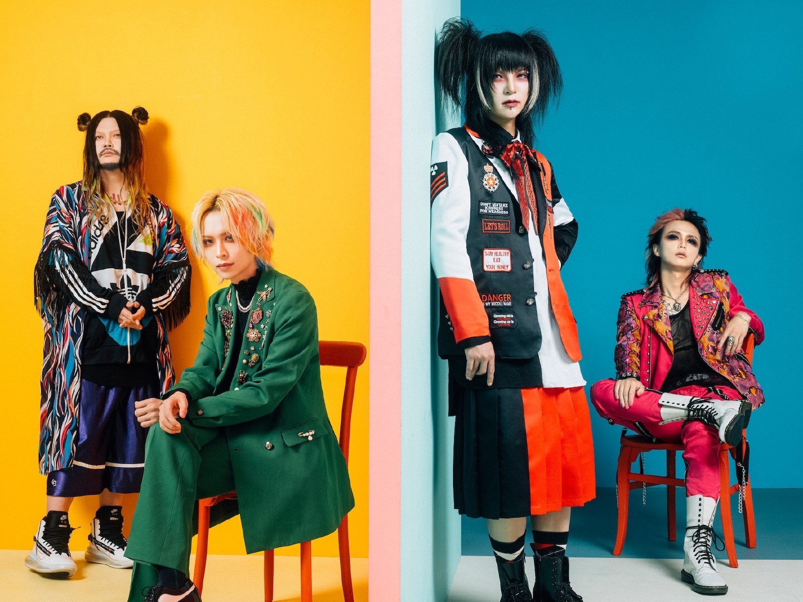 「dezert×夕闇に誘いし漆黒の天使達」、「dezert×royz」2マンライヴ2公演の開催が決定！ Club Zy